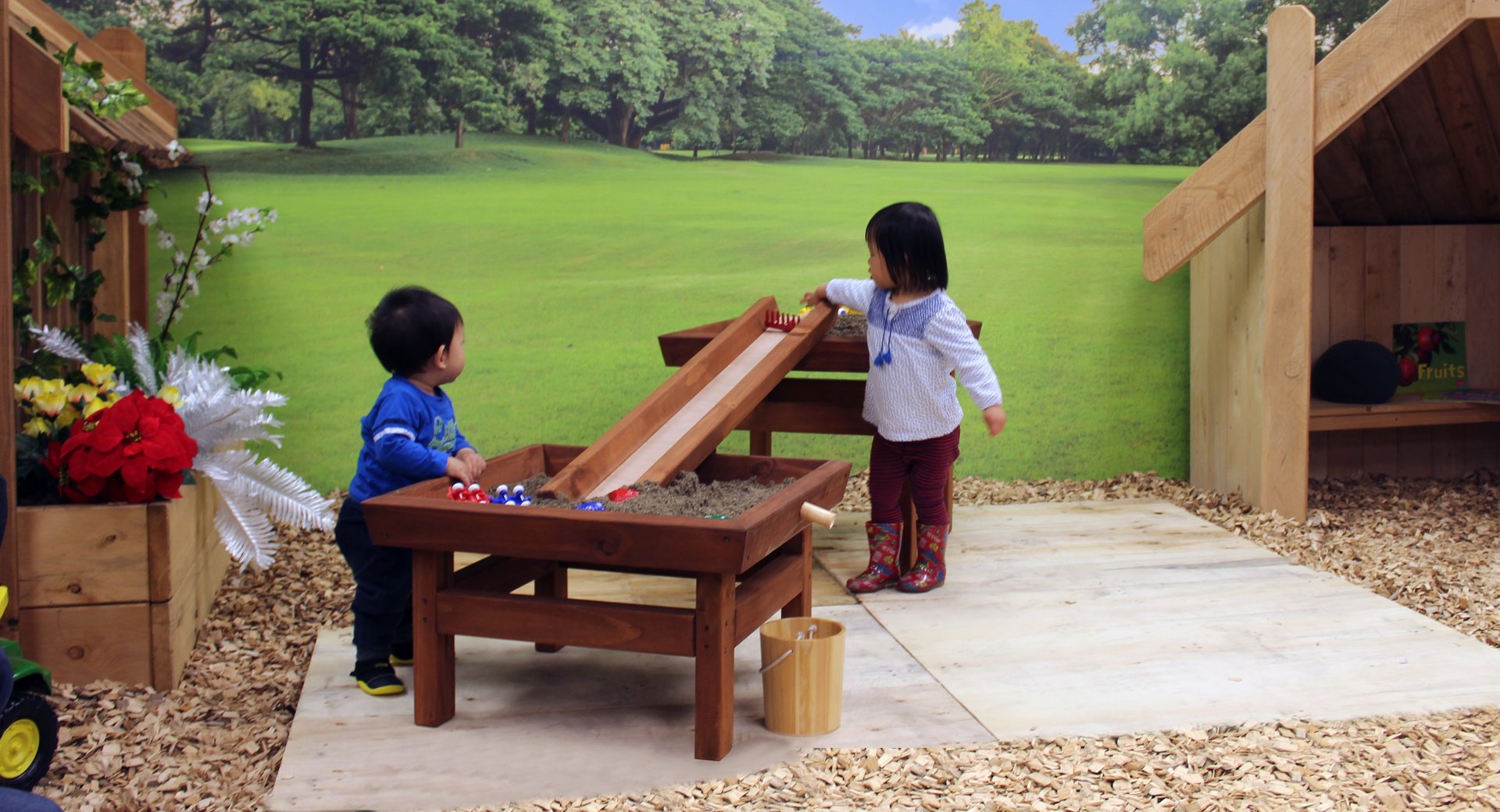 Mud & Water Play Table | Sensory Experience | Play'n'Learn